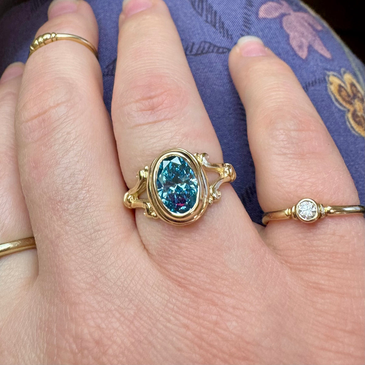 PET 435 YG R - Blue Lab Diamond – Petro's Jewelers