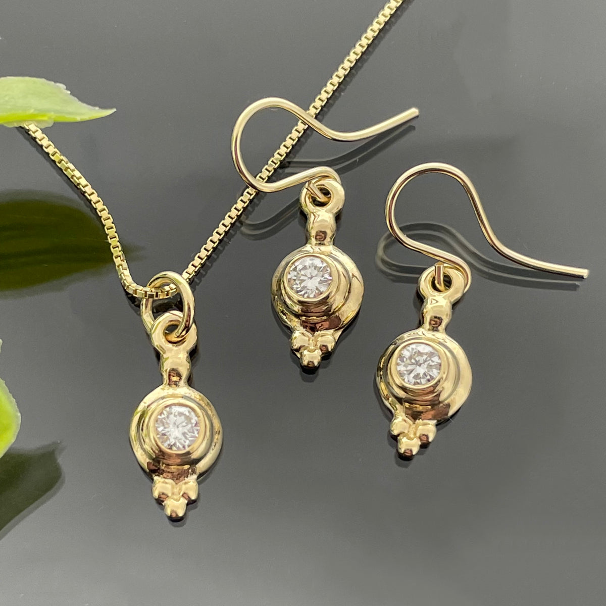 PET 521 YG E - Lab Diamond – Petro's Jewelers
